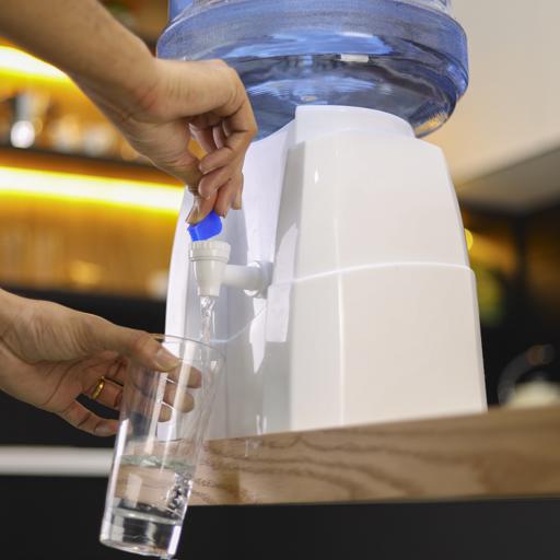Non-electric water dispenser